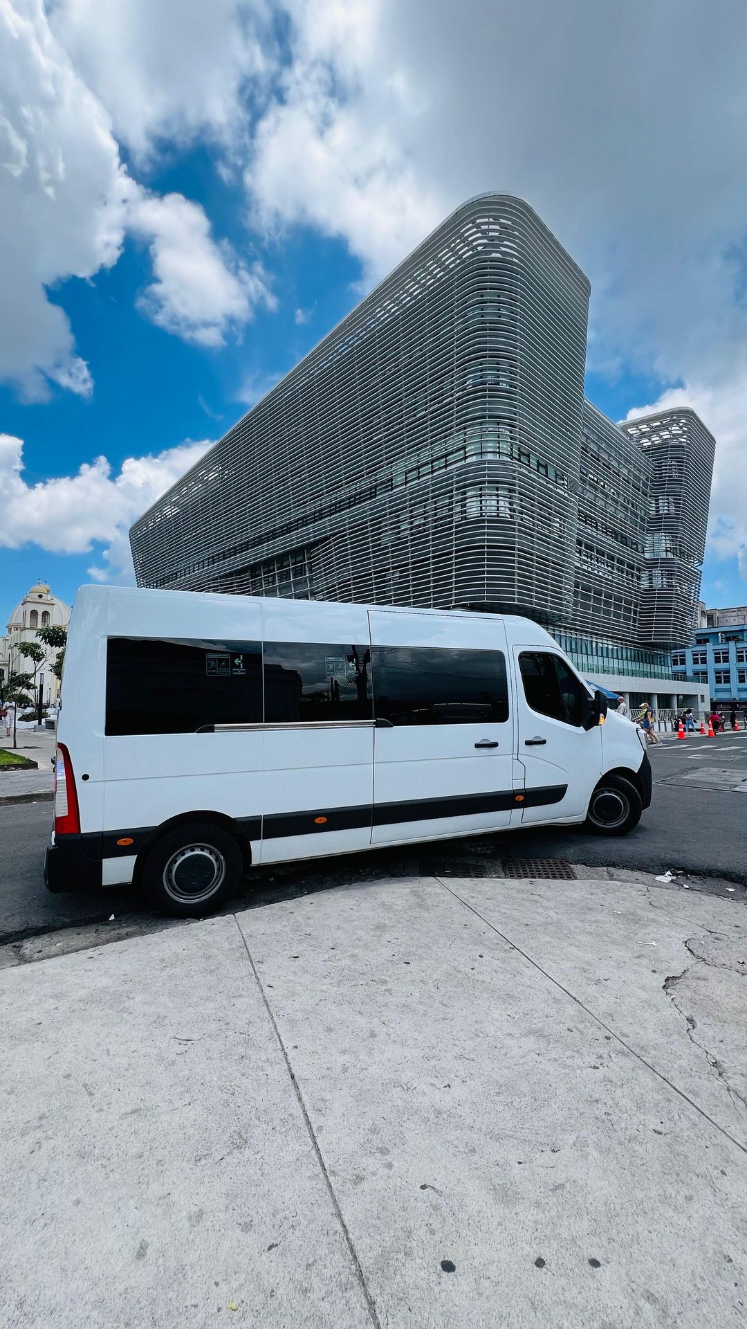 Royal Bus Guatemala | Transporte de Pasajeros Seguro y Confiable